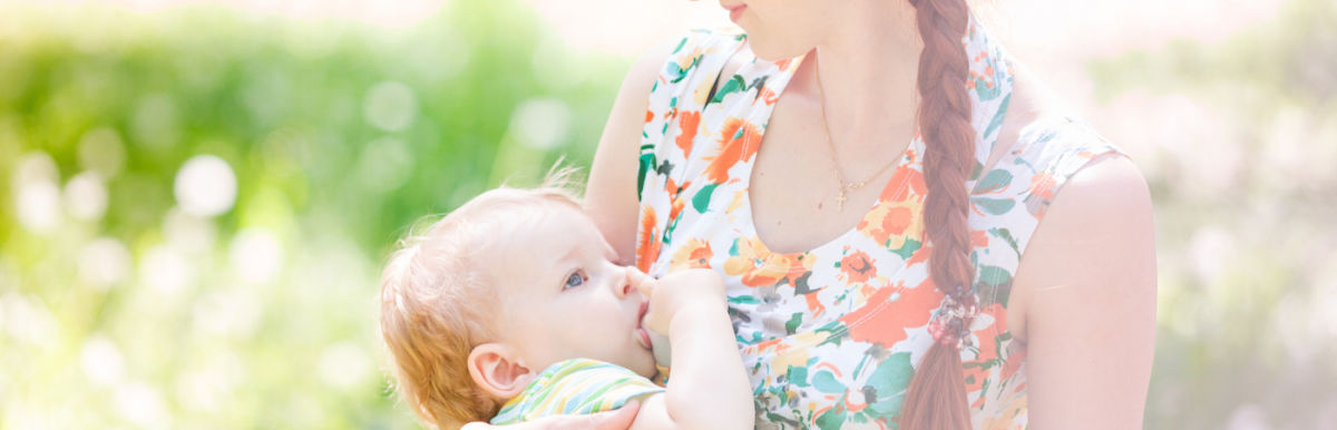 13 Moms Show The Beauty Of Breast Feeding In These Stunning Photos